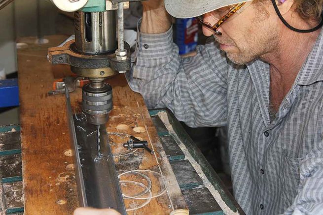 Table Saw Guide Rails - AskWoodMan's Step by Step Guide